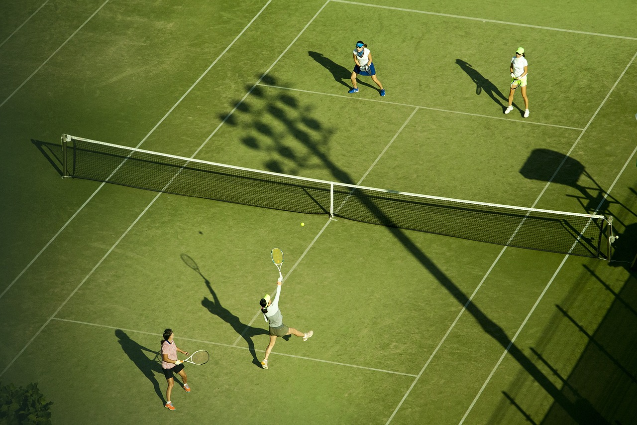 Feliciano Lopez podbija Londyn. Hiszpan po pasjonującym finale pokonuje ...